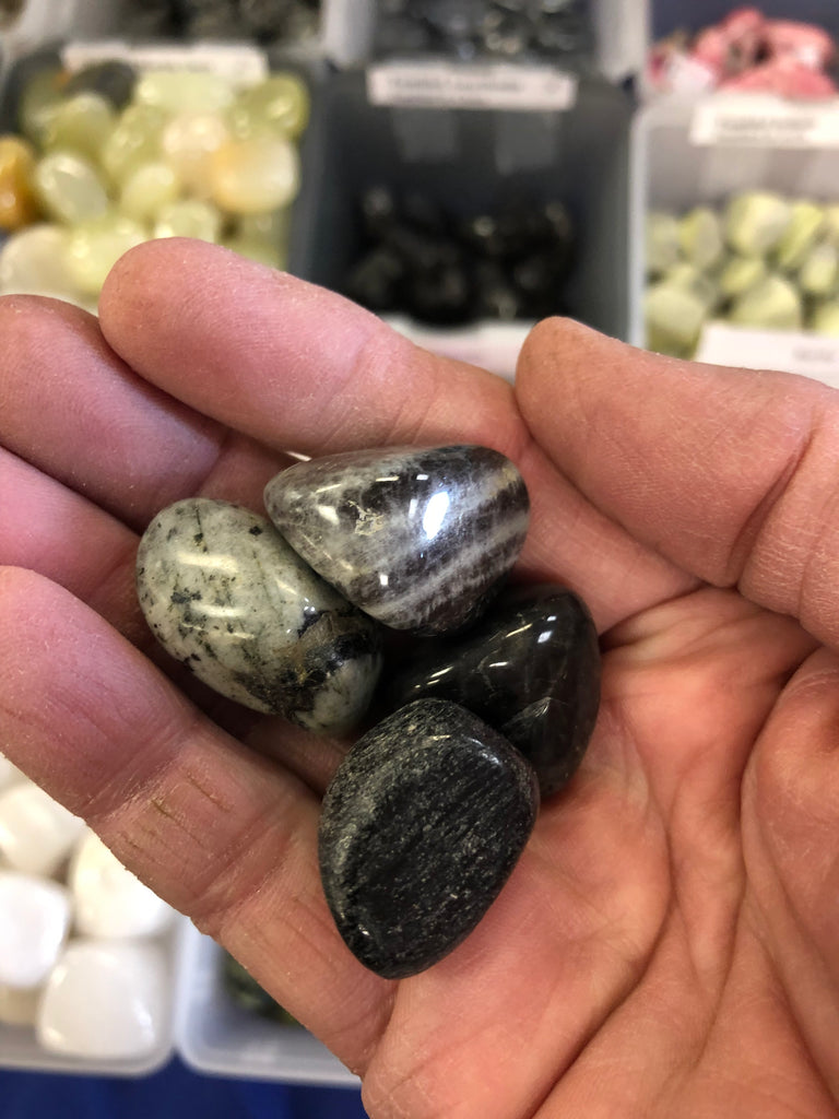 Anorthosite – The Rose Quartz Stand