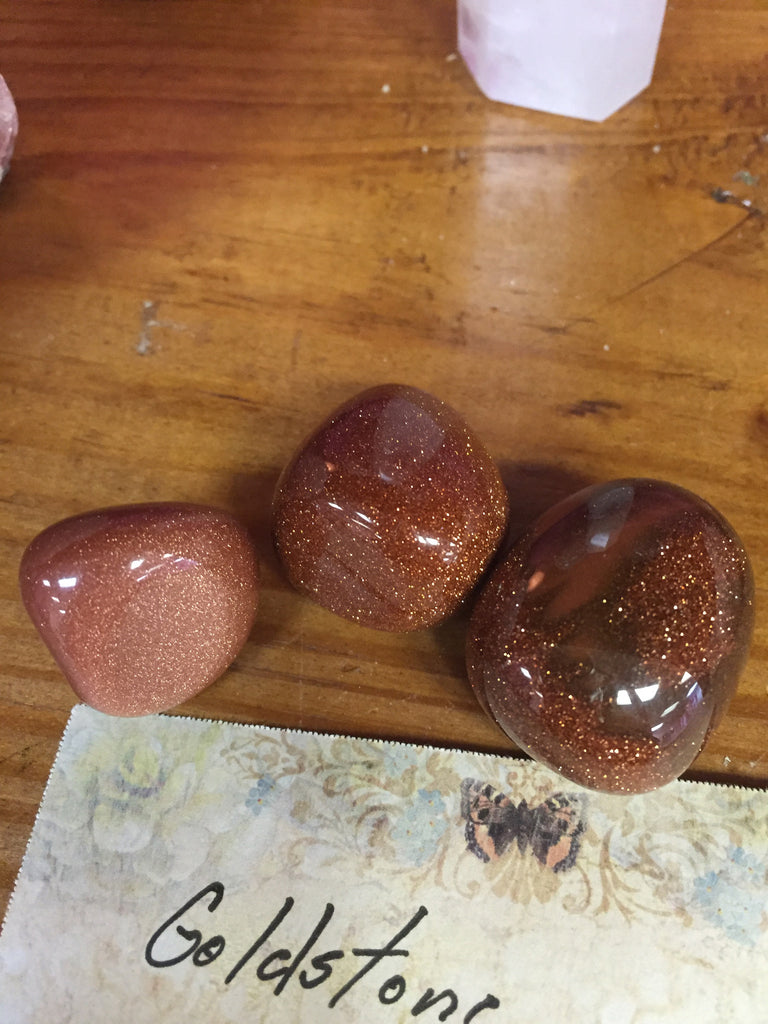 Goldstone Tumbled Stone – The Rose Quartz Stand