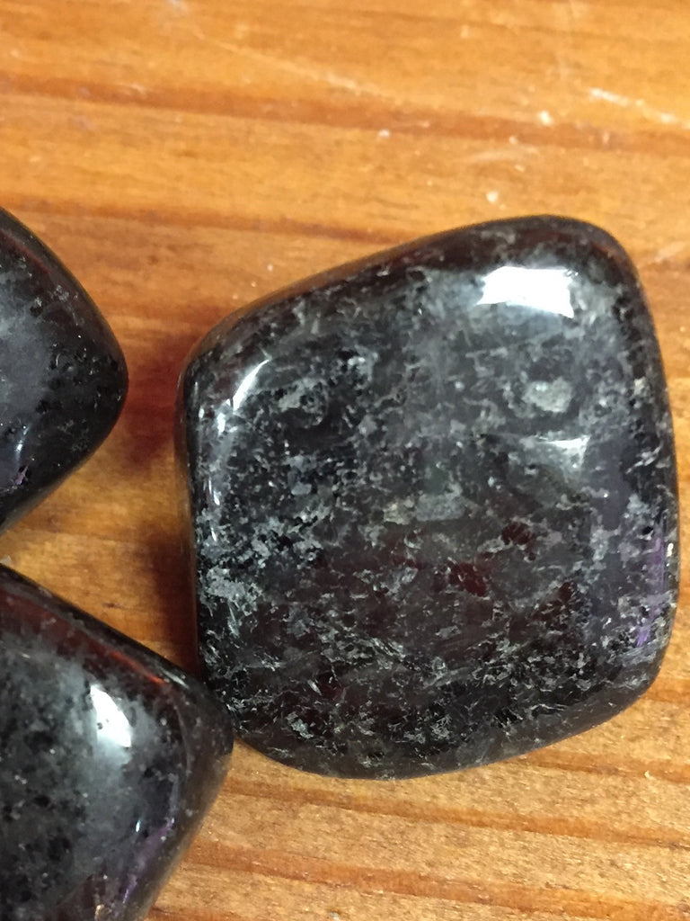 Astrophyllite Tumbled Stone – The Rose Quartz Stand